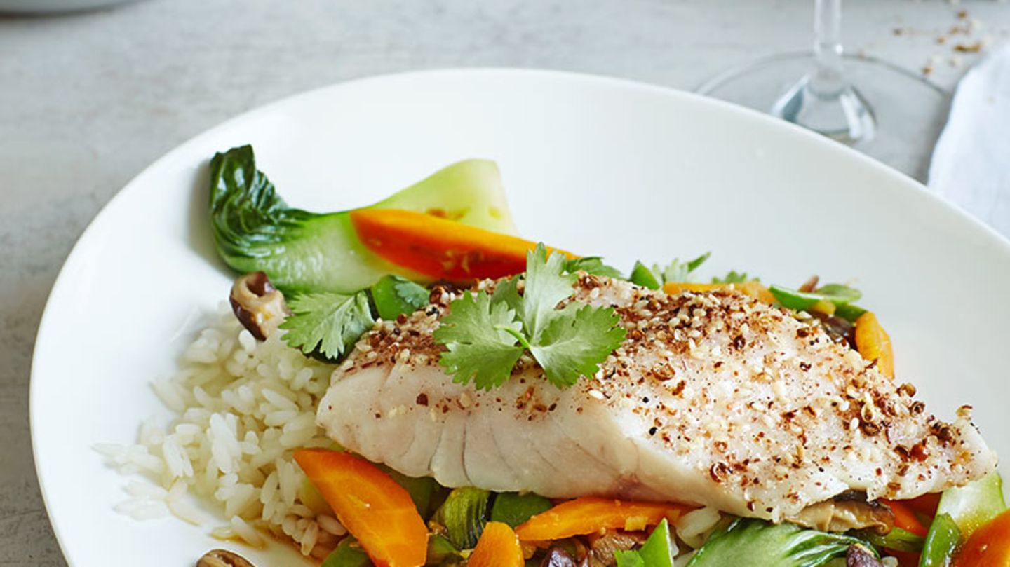 80-Grad-Zander auf Shiitake-Pak-choi Rezept - [ESSEN UND TRINKEN]