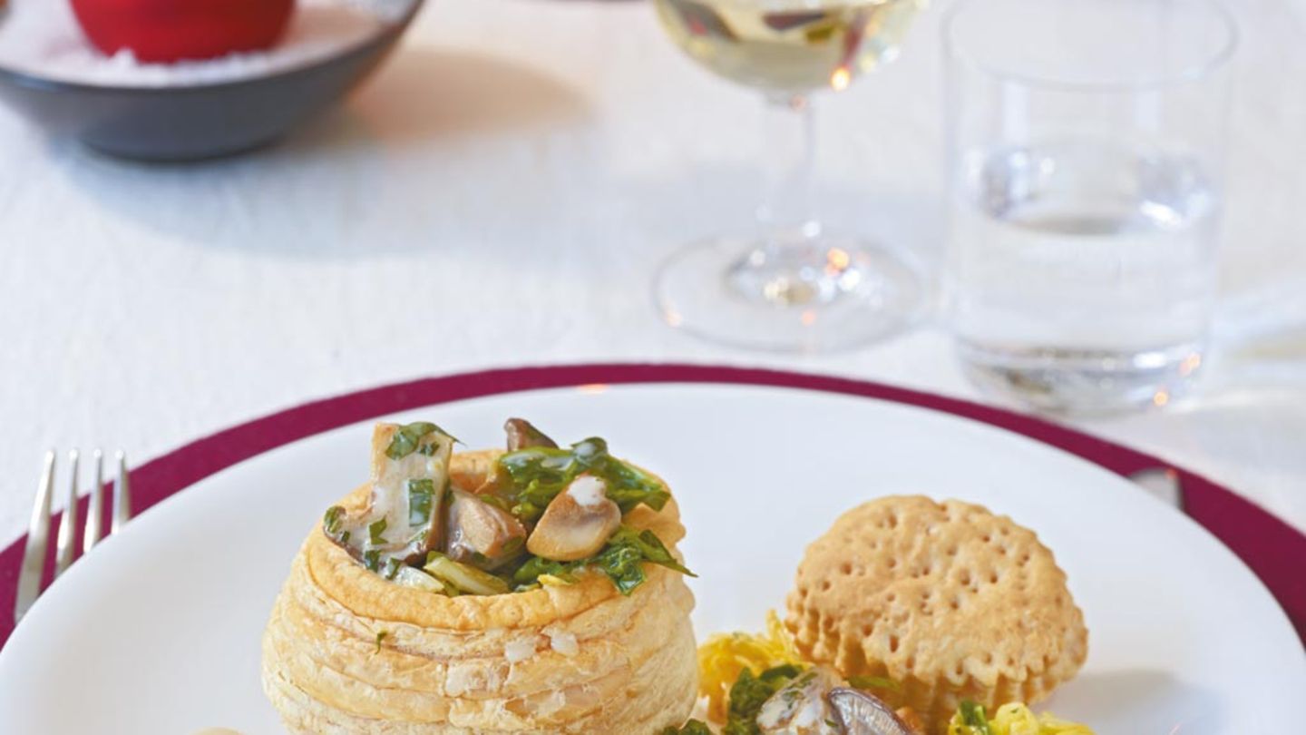 Pasteten mit Wirsing-Pilz-Rahm Rezept - [ESSEN UND TRINKEN]
