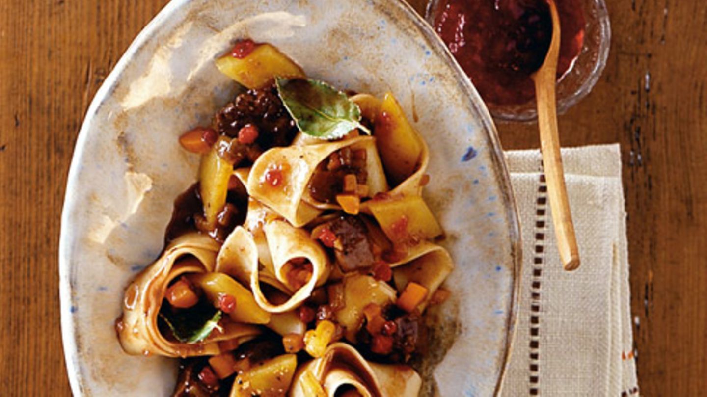 Pappardelle mit Wildragout Rezept - [ESSEN UND TRINKEN]