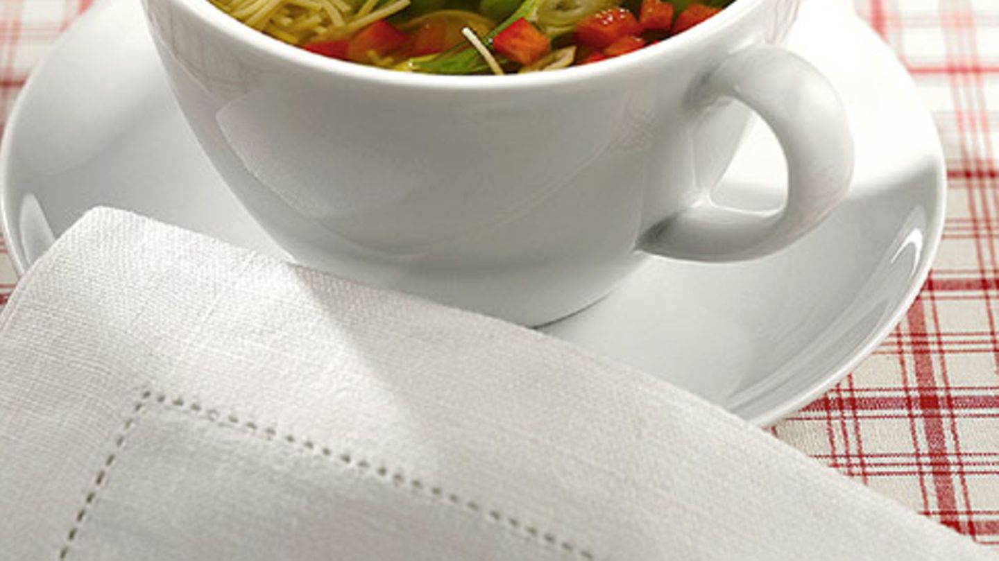 Tassensuppe Rezept - [ESSEN UND TRINKEN]