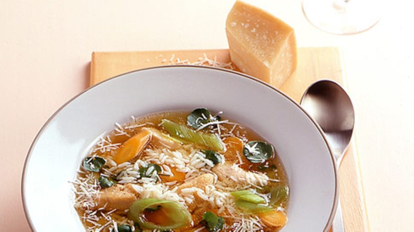 Reissuppe mit Brunnenkresse Rezept - [ESSEN UND TRINKEN]