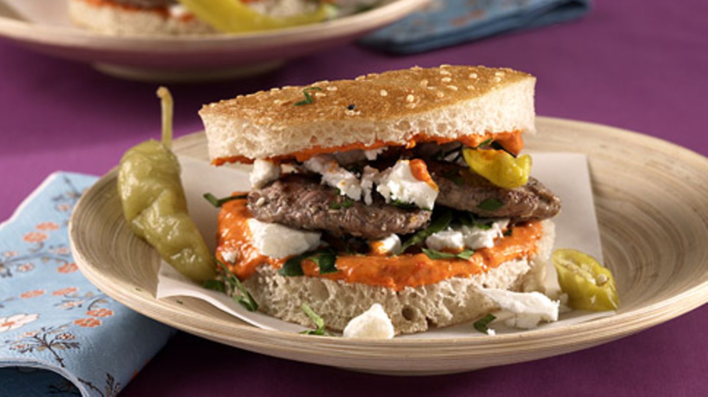 Balkan-Burger Rezept - [ESSEN UND TRINKEN]