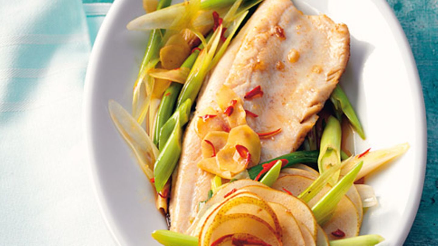 Gebratene Forelle mit Ingwer-Birne Rezept - [ESSEN UND TRINKEN]