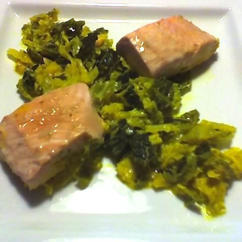 Lachstranche auf Safran-Wirsing Rezept - [ESSEN UND TRINKEN]