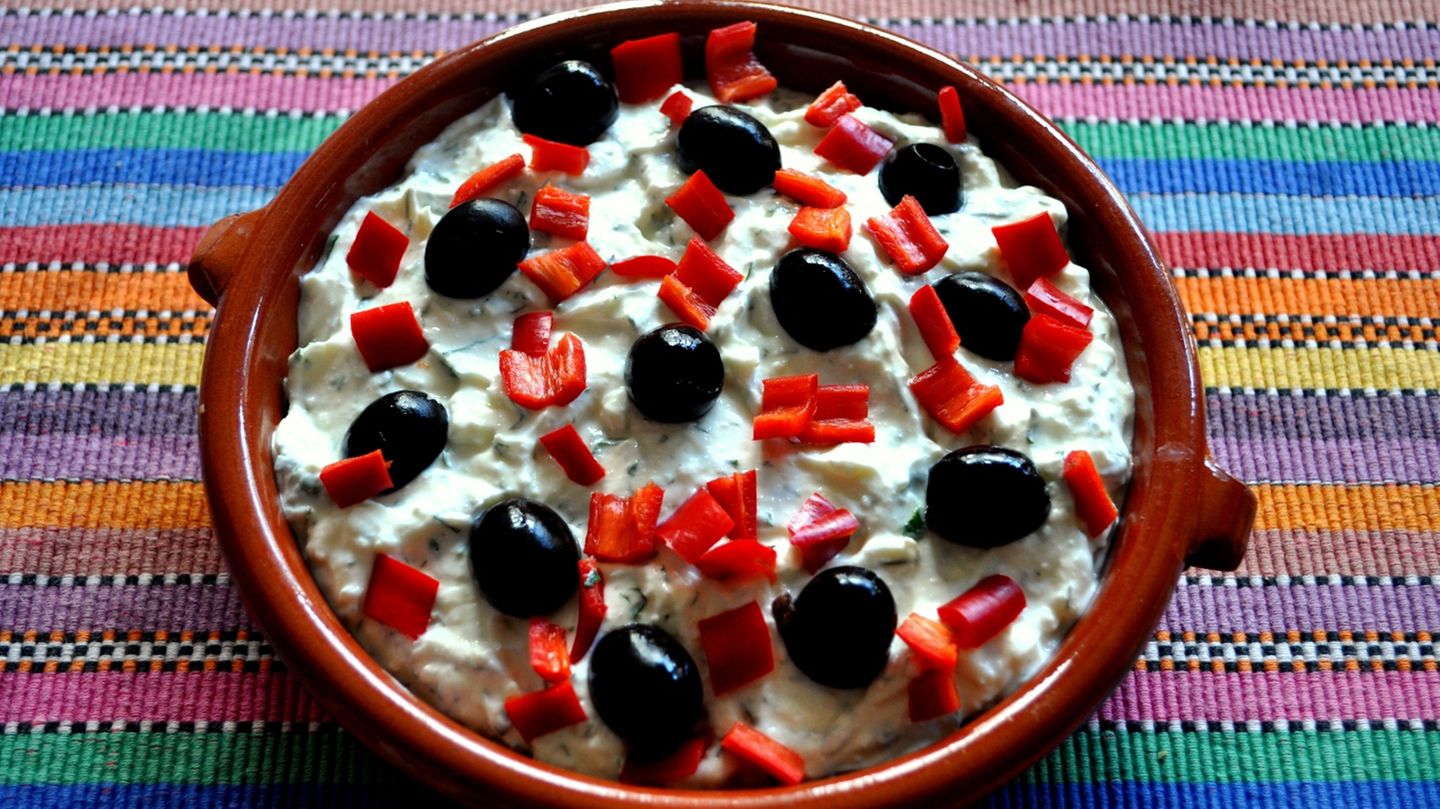 Kräuter-Käse-Creme (Haydari) Rezept - [ESSEN UND TRINKEN]