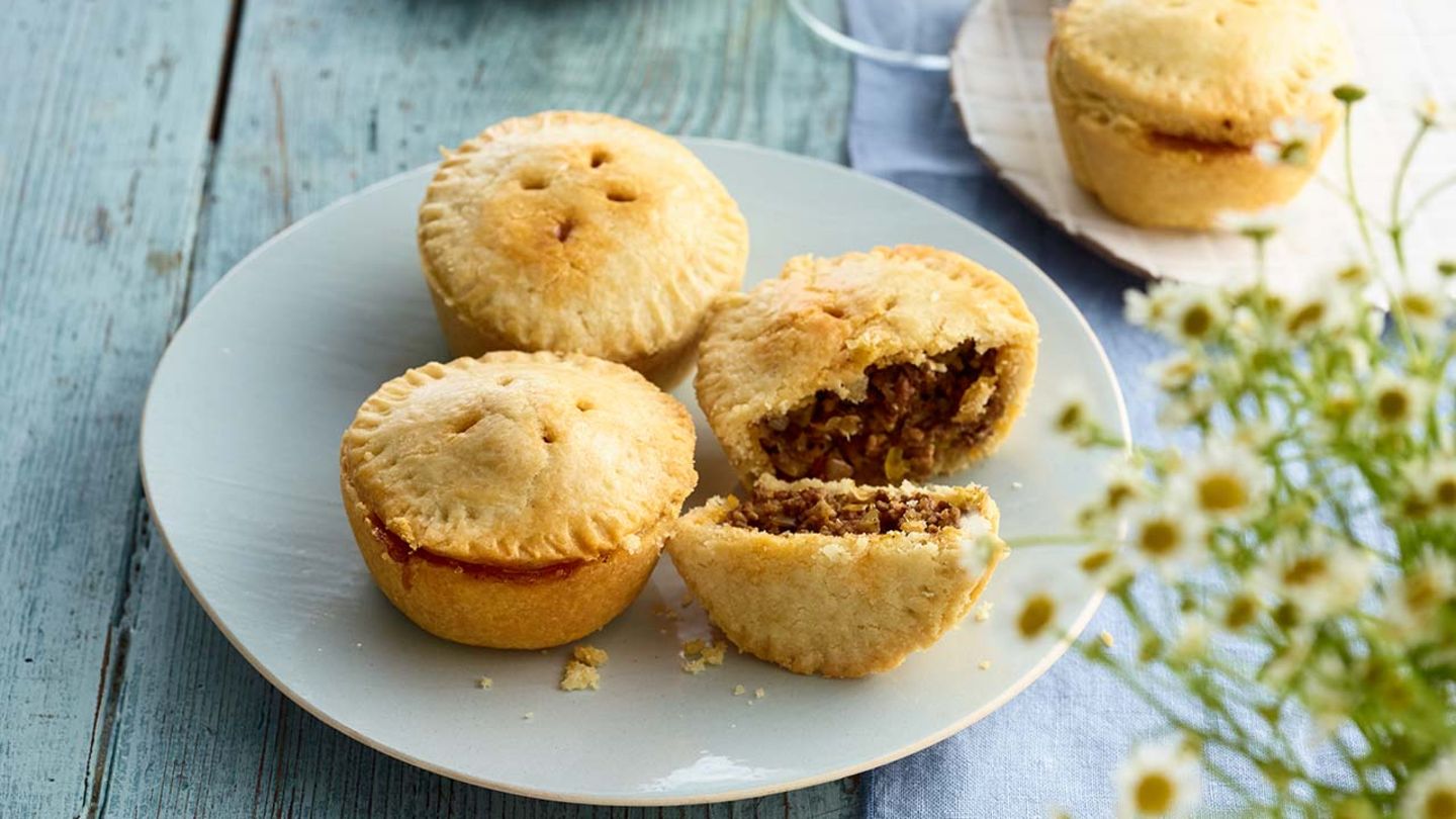 Mini-Pies mit Curryhack Rezept - [ESSEN UND TRINKEN]