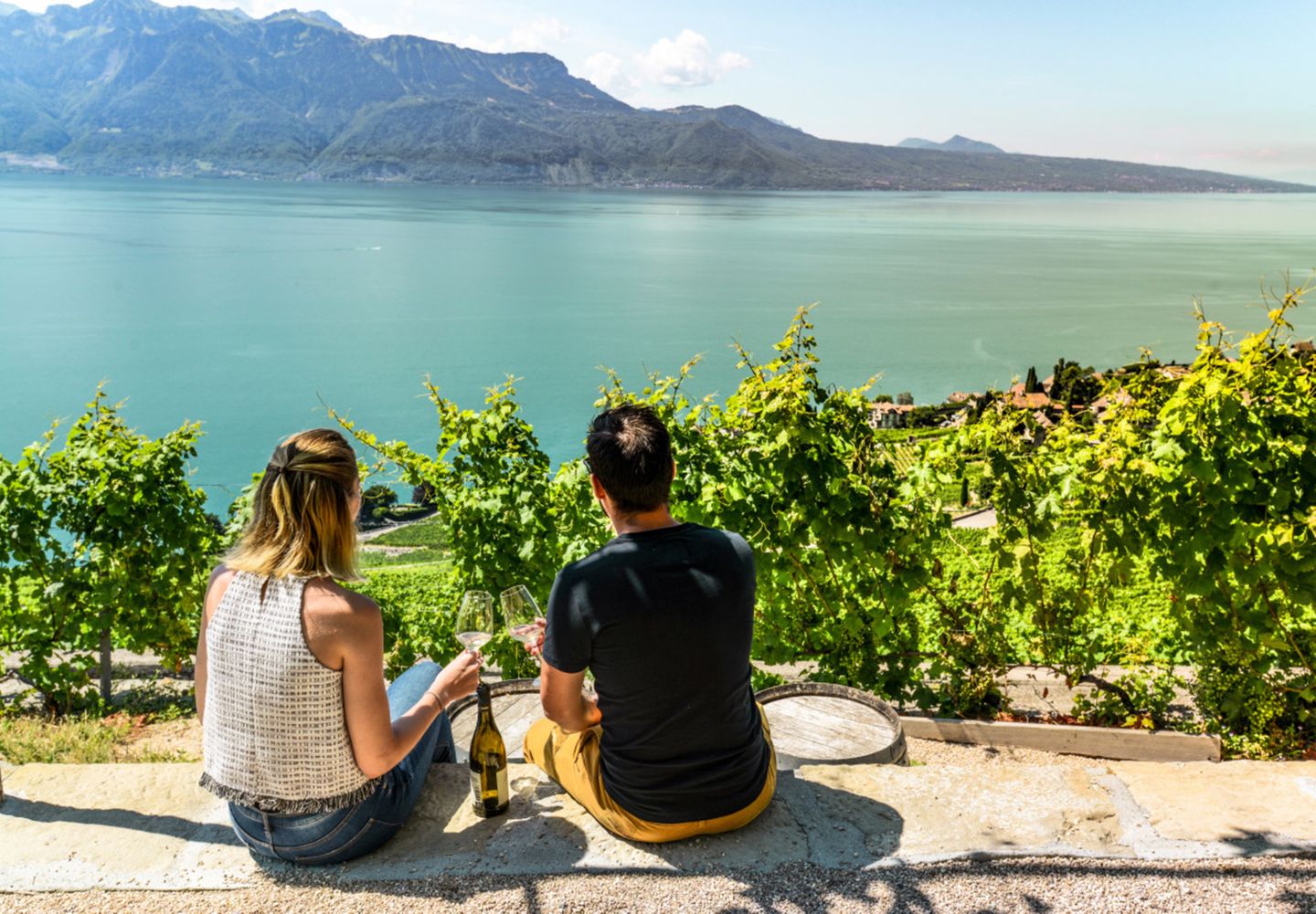 Weinregion am Genfer See: Die schönsten Weinberge und ihre Weine ...