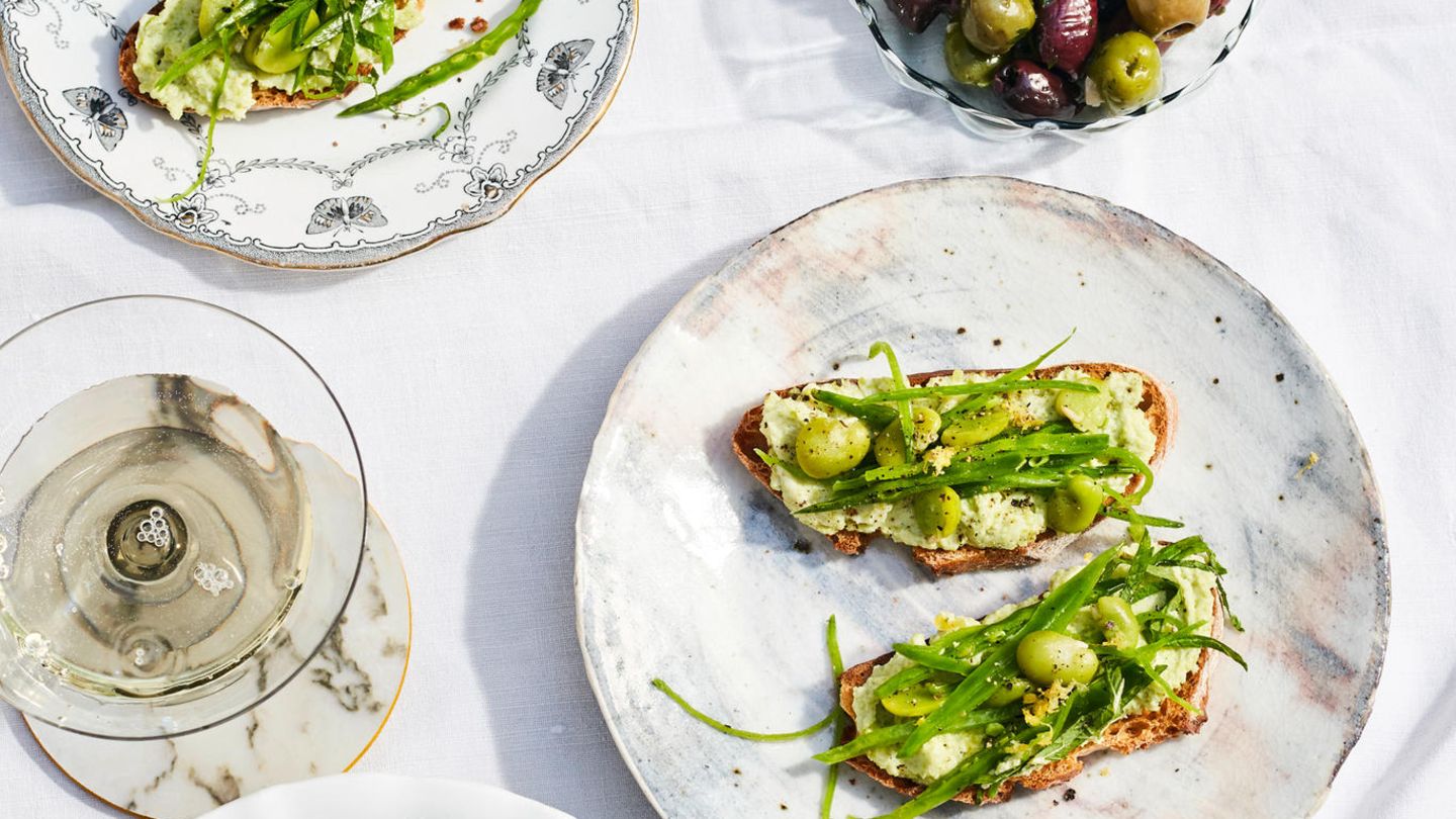 Vegetarisches Sommer-Buffet für Gäste - [ESSEN UND TRINKEN]