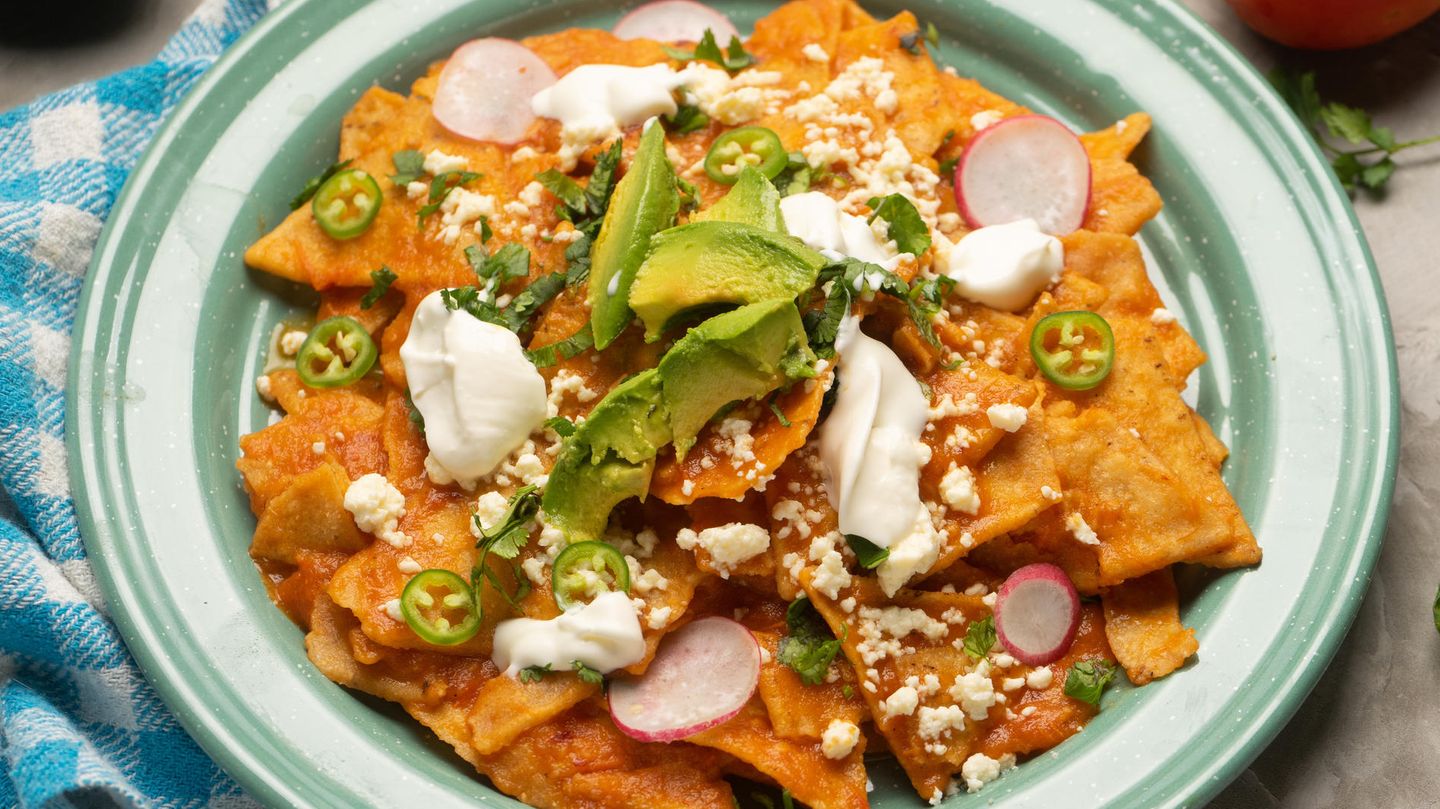 Chilaquiles-Rezept: Tortilla-Chips mit Salsa - [ESSEN UND TRINKEN]