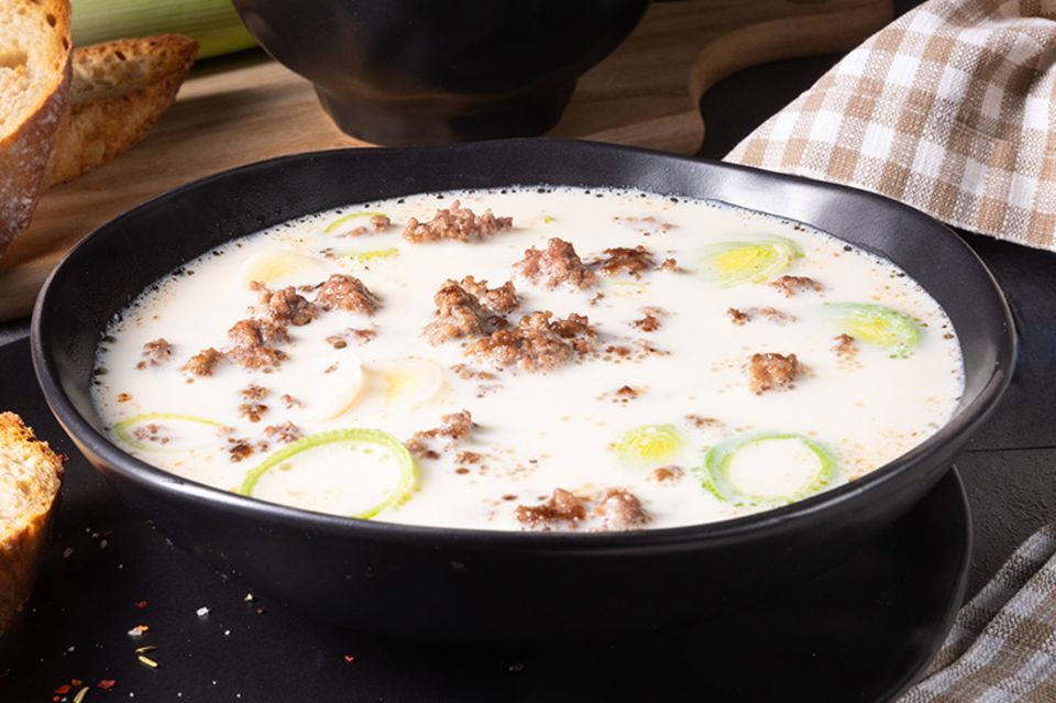 Deftige Hackfleisch-Lauch-Suppe - [ESSEN UND TRINKEN]