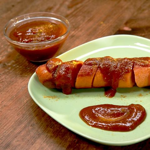 Gesottener Rindertafelspitz mit Rote-Bete-Bouillon-Kartoffeln Rezept ...