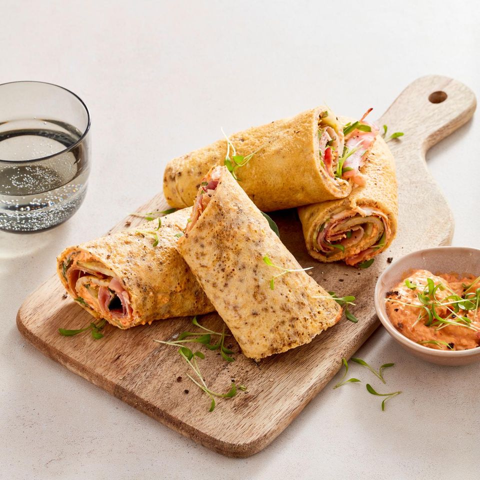 Schinken-Omelett-Wraps: Low Carb Rolle - [ESSEN UND TRINKEN]