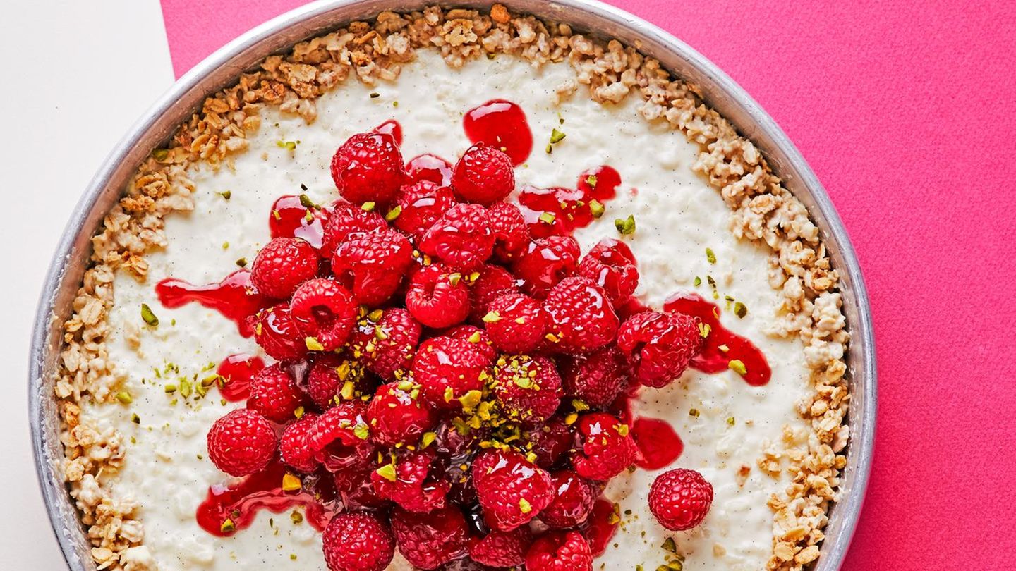 Milchreistorte mit Himbeeren: Kuchen ohne Backen - [ESSEN UND TRINKEN]