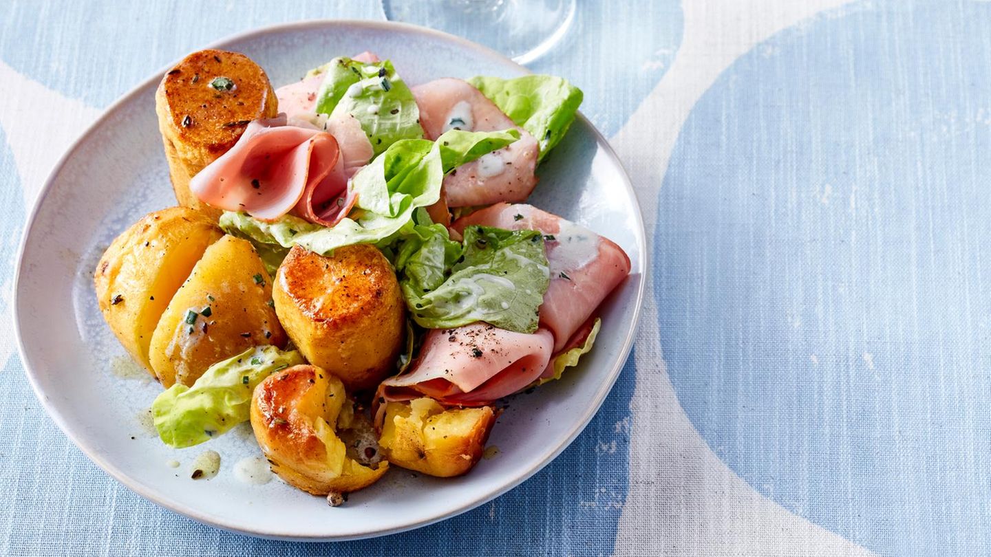 Pommes fondantes mit Schinken und Kopfsalat - [ESSEN UND TRINKEN]