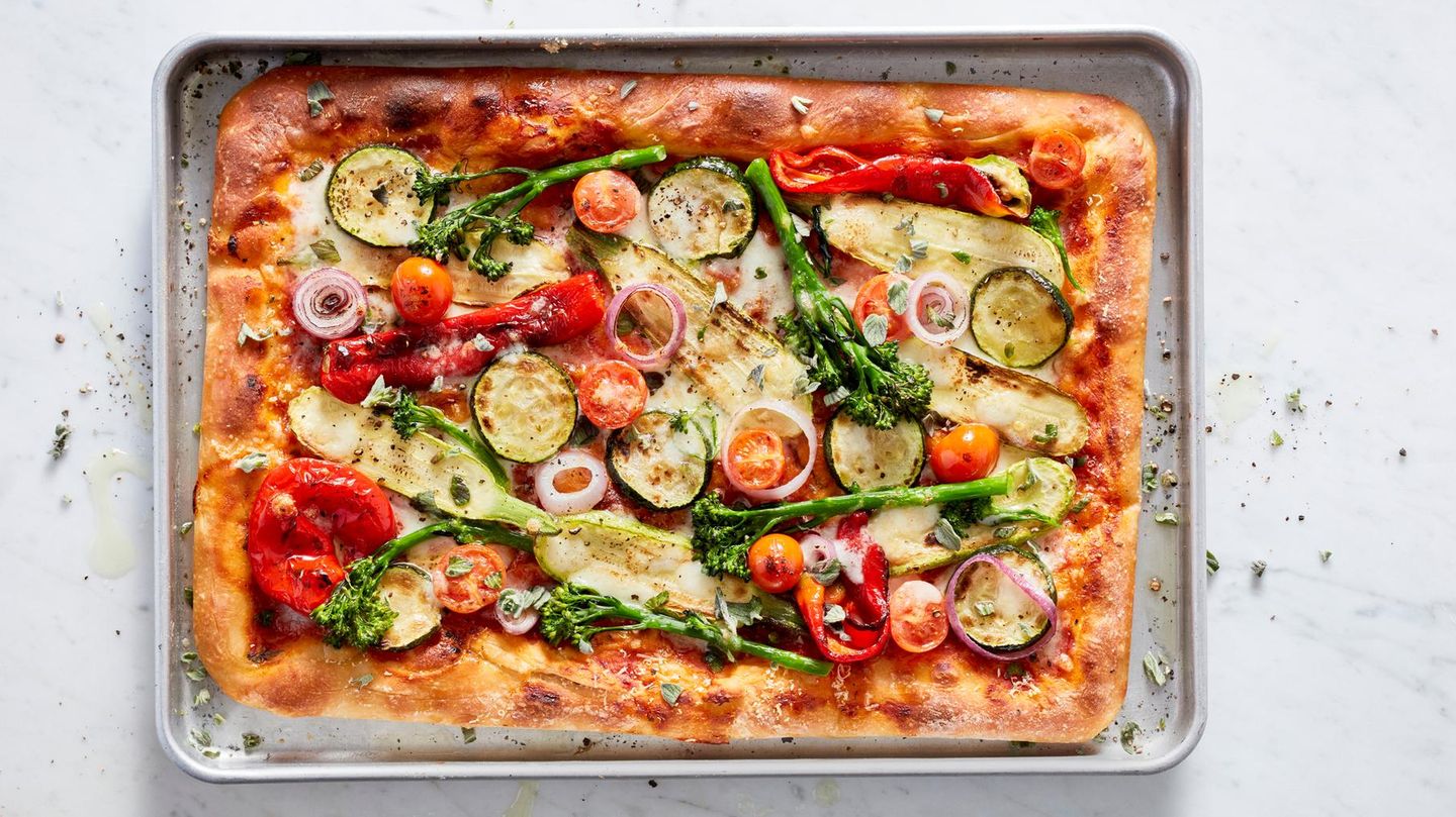 Sommer-Pizza vom Blech - [ESSEN UND TRINKEN]